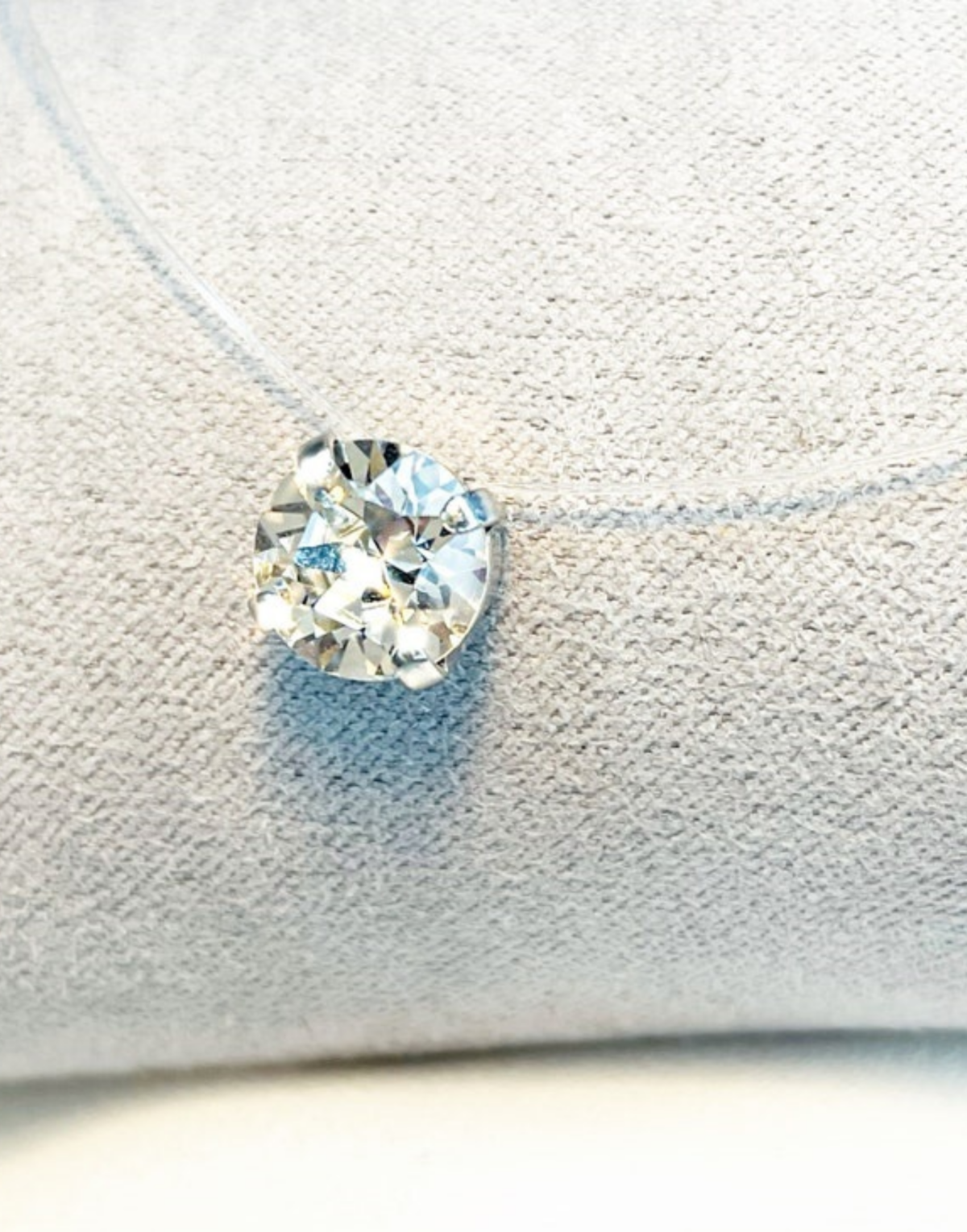 Collier Invisible 8mm | Bijou Discret en Cristal Solitaire